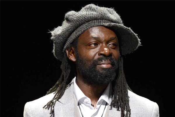 Freedy TSIMBA : "Cette exposition est une belle façon pour l’Afrique d ...